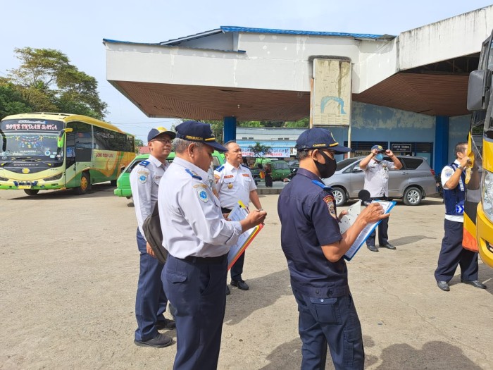 INSPEKSI KESELAMATAN LLAJ (RAMP CHECK) KENDARAAN ANGKUTAN UMUM (ORANG ... INSPEKSI KESELAMATAN LLAJ (RAMP CHECK) KENDARAAN ANGKUTAN UMUM (ORANG ...